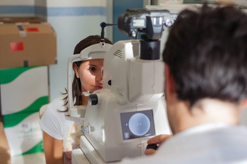 Expert Eye Care | EyeCare 20/20 Retina & Vision Center